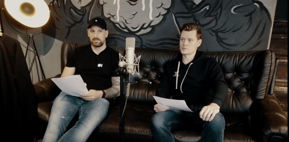 RICHARD TESAŘ oblíbený hlas českého televizního a podcastového éteru ...